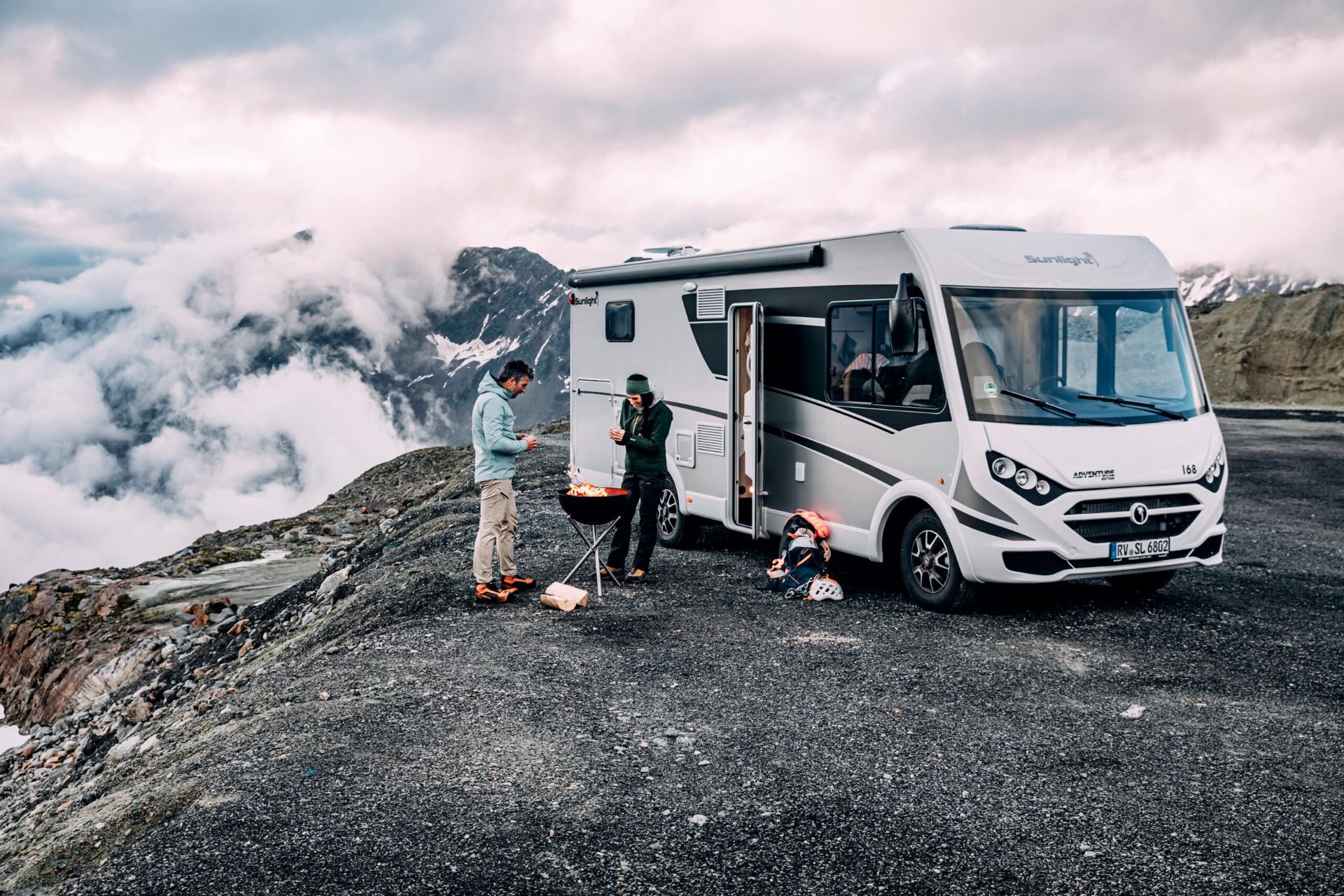 Sunlight: Freedom Is My Life - Evo Camper